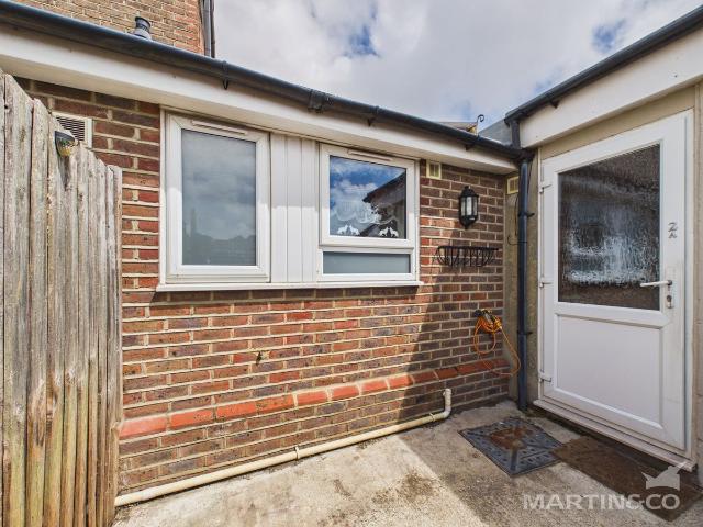 Highfield Road, Bognor Regis PO22, 1 bed flat to rent, £930 pcm | PrimeLocation