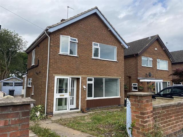 Highfield Road, Derby DE23 3 bed detached house to rent £1,195 pcm £276 pw