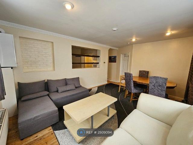 Highfield Road, London N21, 2 bed flat to rent, £1,599 pcm | PrimeLocation