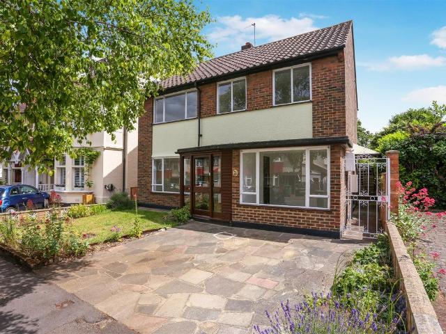Highfield Road, Sutton SM1, 4 bed detached house to rent, £2,650 pcm | PrimeLocation
