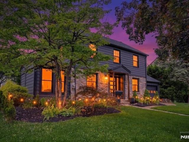 Highfield Rd, Bloomfield, Home For Sale