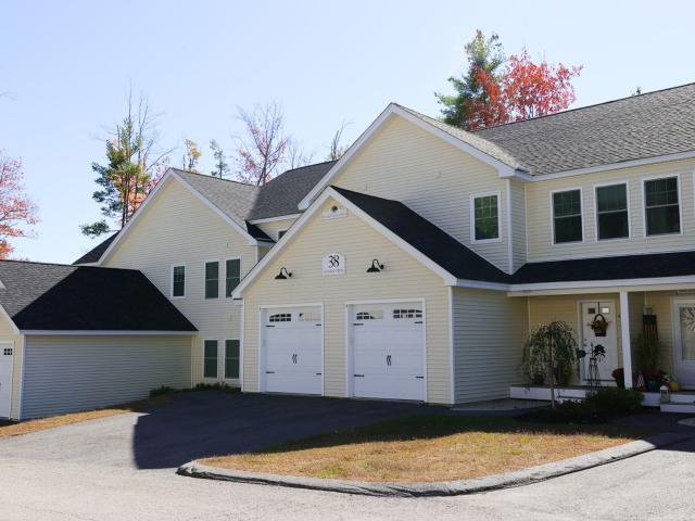 Highfield Townhome Available for Rent!