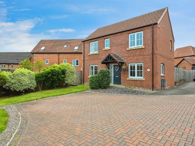 Highfields Close, Alfreton DE55, 3 bed property to rent, £1,400 pcm | PrimeLocation