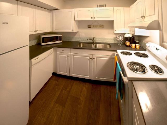 Highland Terrace Communities Studio Apartment for Rent at 1319 Highland Ave, Knoxville, TN 37916 Fort Sanders