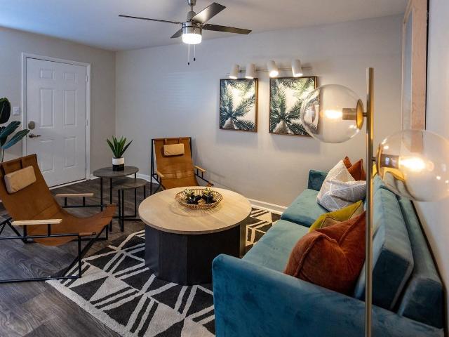 Highland Terrace Communities Studio Apartment for Rent at 1319 Highland Ave, Knoxville, TN 37916 Fort Sanders