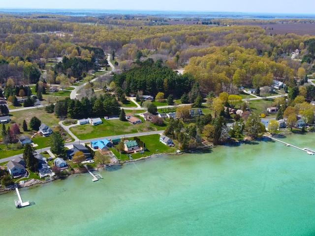 Highland View Drive
