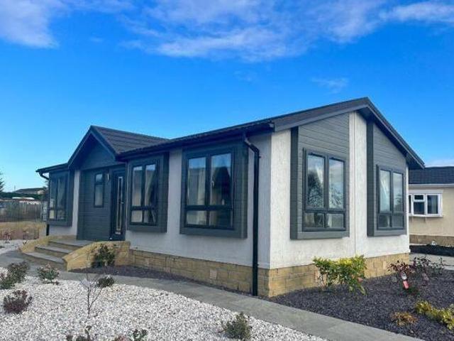 Highland Way, Red Deer Village, 2 Bedroom Park