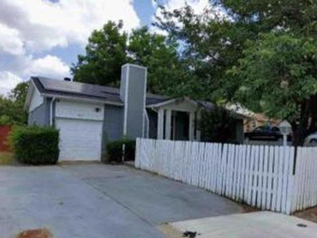 Highland Woods Cir