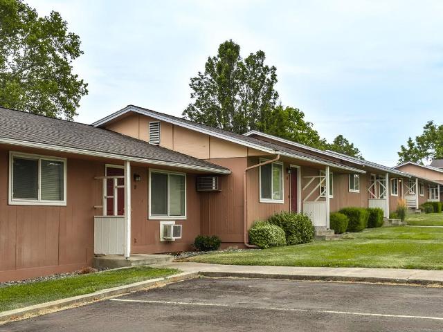 Highland Apartments 2 Bedroom Apartment for Rent at 1222 Highland Ave, Clarkston, WA 99403