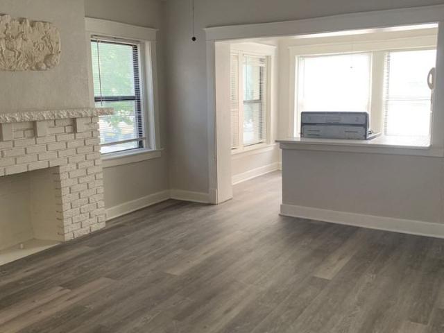 Highland Apartments/AC Equity, LLC 1 Bedroom Apartment for Rent at 4111 Walnut St, Kansas City, MO 64111 Southmoreland
