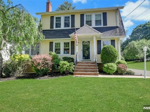 Highland Ave, Midland Park, Home For Sale