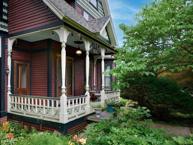 Highland Ave, Northfield, Home For Sale