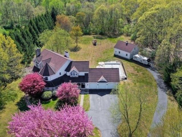 Highland Ave, Washington Township, Home For Sale