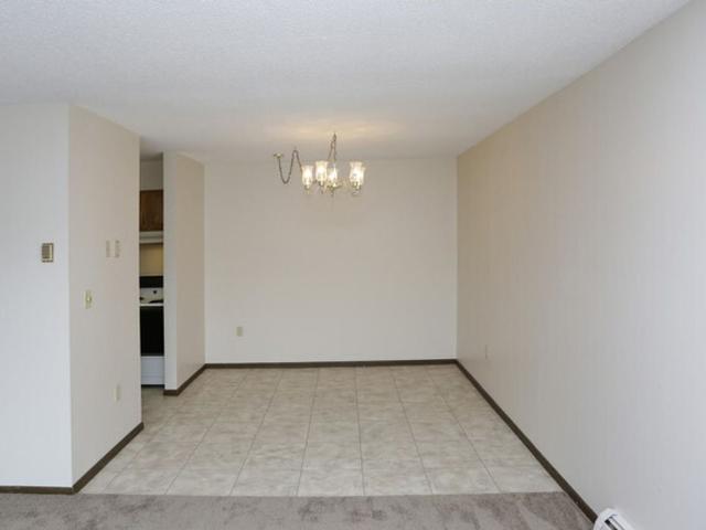 Highland Chateau 2 Bedroom Apartment for Rent at 822 Baylis St, Duluth, MN 55811 Duluth Heights