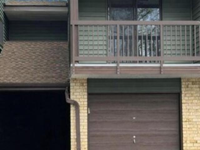 Highland Cir, Clinton Township, Condo For Sale