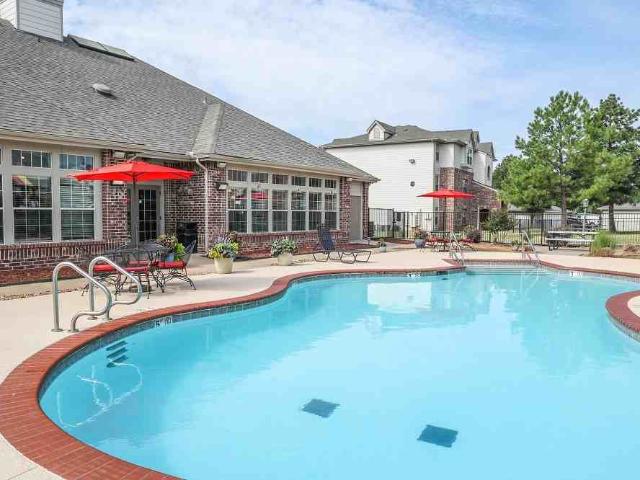 Highland Crossing Apartments 2 Bedroom Apartment for Rent at 8001 W Parkway Blvd, Tulsa, OK 74127