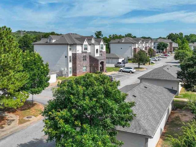 Highland Crossing Apartments 3 Bedroom Apartment for Rent at 8001 W Parkway Blvd, Tulsa, OK 74127