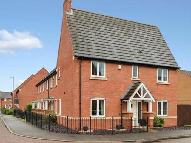 Highland Drive, Loughborough, 3 Bedroom End