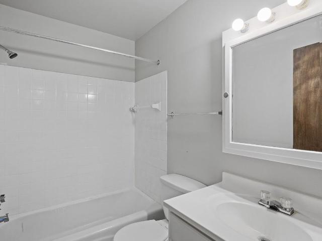 Highland Gables Apartments 2 Bedroom Apartment for Rent at 6281 Louisiana Ave N, Brooklyn Park, MN 55428