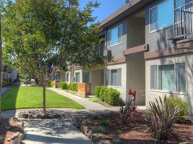 Highland Gardens 1 Bedroom Apartment for Rent at 234 Escuela Ave, Mountain View, CA 94040