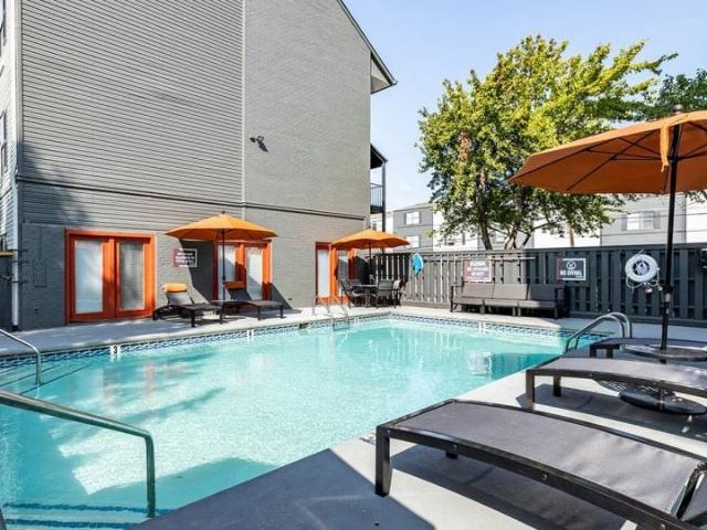 Highland Grand 3 Bedroom Apartment for Rent at 112 S 17th St, Knoxville, TN 37916 Fort Sanders