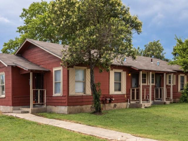 Highland Hills 4 Bedroom Apartment for Rent at 3003 E Southcross Blvd, San Antonio, TX 78223 Highland Hills