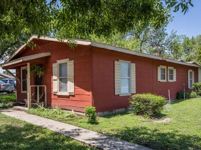 Highland Hills 1 Bedroom Apartment for Rent at 3003 E Southcross Blvd, San Antonio, TX 78223 Highland Hills