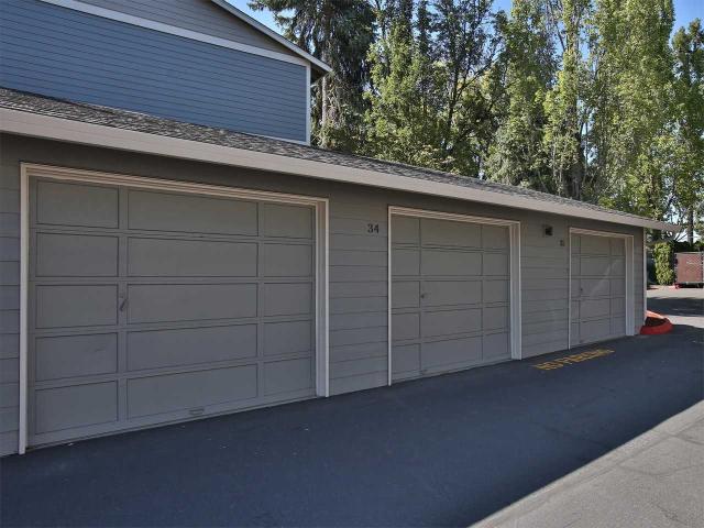 Highland Hills Apartments, LLC 1 Bedroom Apartment for Rent at 14100 Sw Allen Blvd, Beaverton, OR 97005 Highland