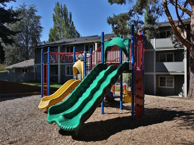 Highland Hills Apartments, LLC 1 Bedroom Apartment for Rent at 14100 Sw Allen Blvd, Beaverton, OR 97005 Highland