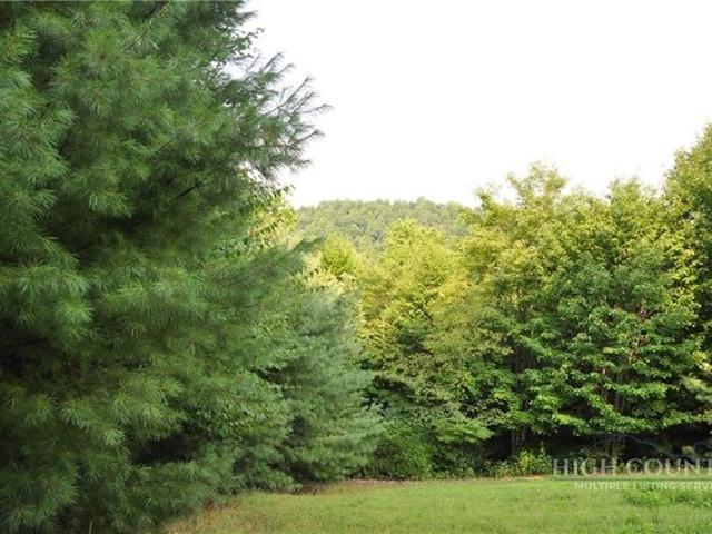 Highland Laurel Ln, Deep Gap, NC 28618