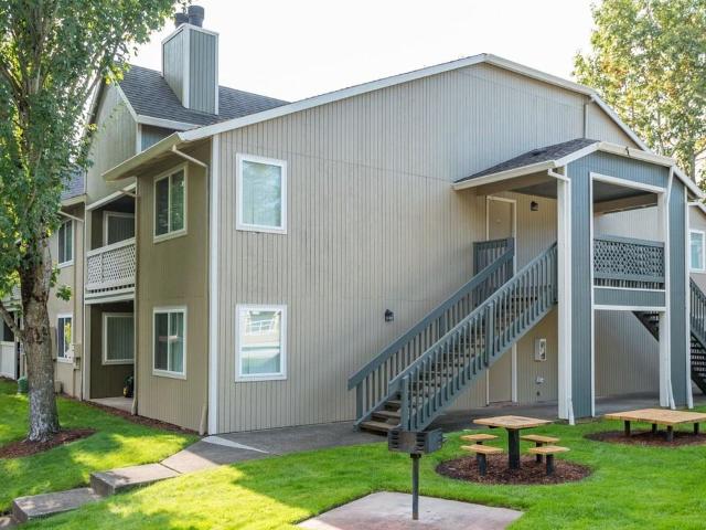 Highland Park Apartments 1 Bedroom Apartment for Rent at 24050 Se Stark St, Gresham, OR 97030 Gresham North Central