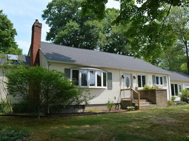 Highland Park Dr, West Springfield, Home For Sale