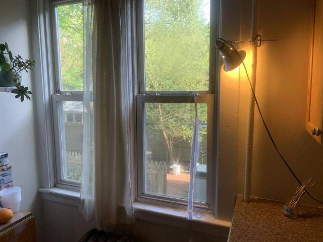 Highland Park room rental available