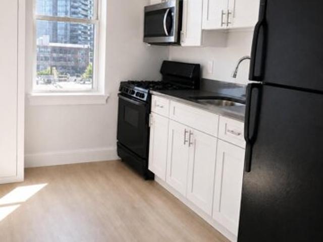 Highland Pl Apt F, West New York, Condo For Sale