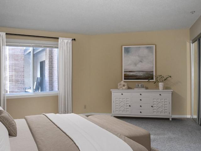 Highland Ridge 2 Bedroom Apartment for Rent at 2285 Stewart Ave, St. Paul, MN 55116 Highland