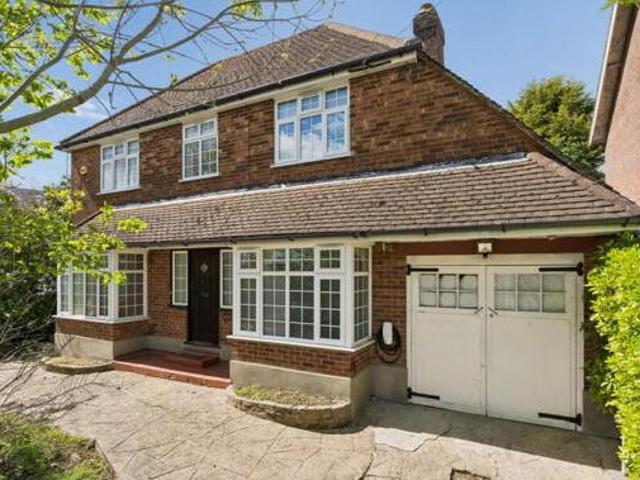 Highland Road, Northwood, 3 Bedroom Detached
