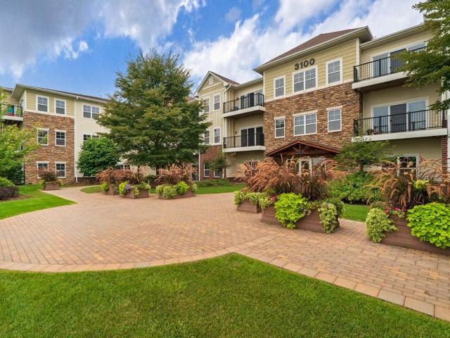 Highland Shores Apartments 1 Bedroom Apartment for Rent at 3100 Chestnut St N, Chaska, MN 55318