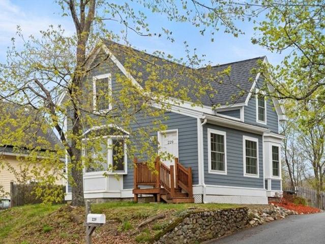 Highland St, Hamilton, Home For Sale