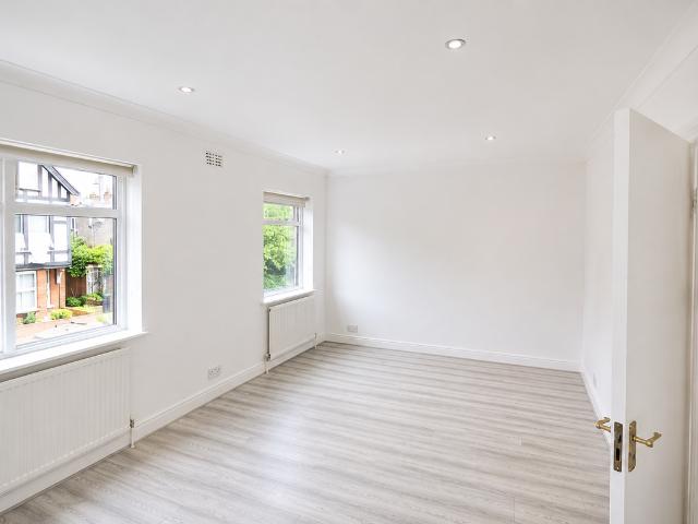 Highlands Avenue, London W3, 2 bed flat to rent, £2,000 pcm | PrimeLocation