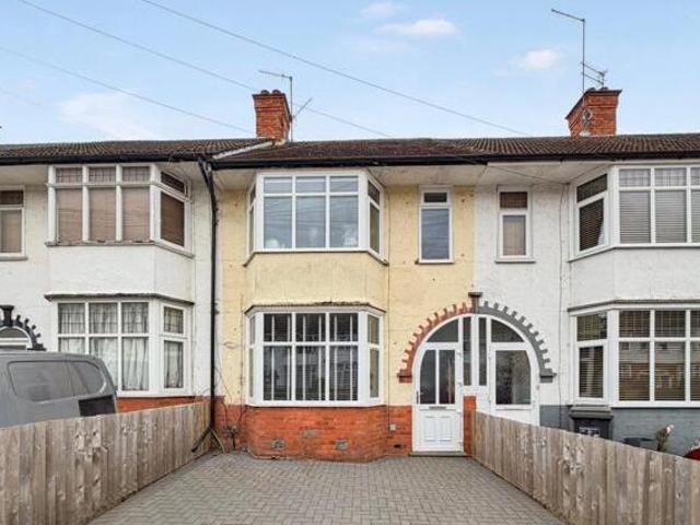 Highlands Avenue, Spinney Hill, 2 Bedroom Terraced