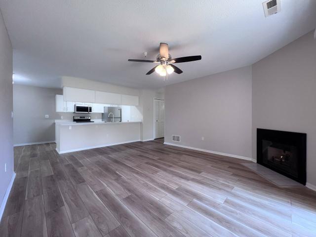 Highlands of Heritage Woods 2 Bedroom Apartment for Rent at 454 Crestmont Ct, Copley, OH 44321