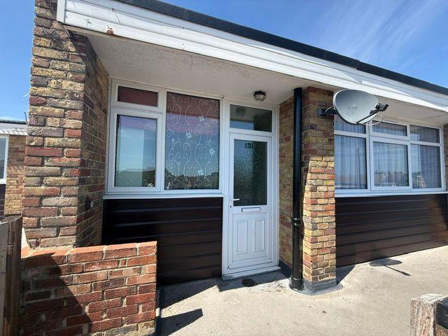 Highlands Road, Fareham PO15, 2 bed flat to rent, £1,100 pcm | PrimeLocation