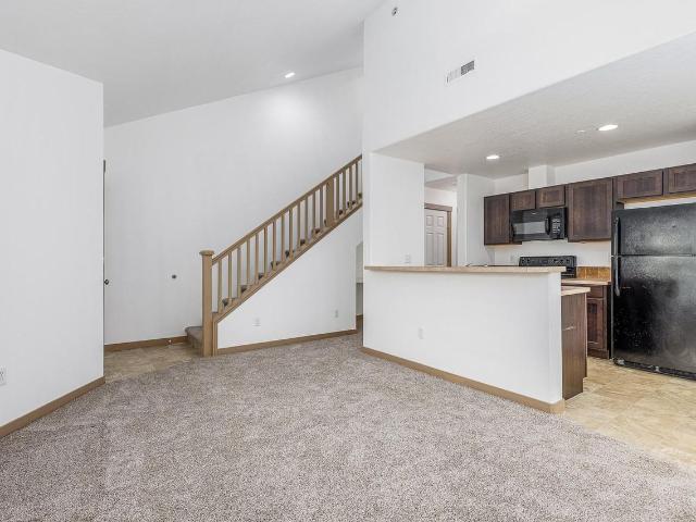 Highlands Townhomes 2 Bedroom Home for Rent at 3426 W 7th Ave, Kennewick, WA 99336
