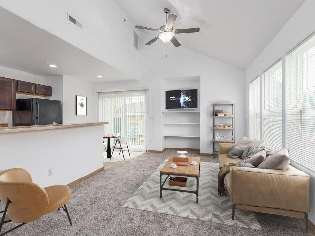 Highlands Townhomes 2 Bedroom Home for Rent at 3426 W 7th Ave, Kennewick, WA 99336