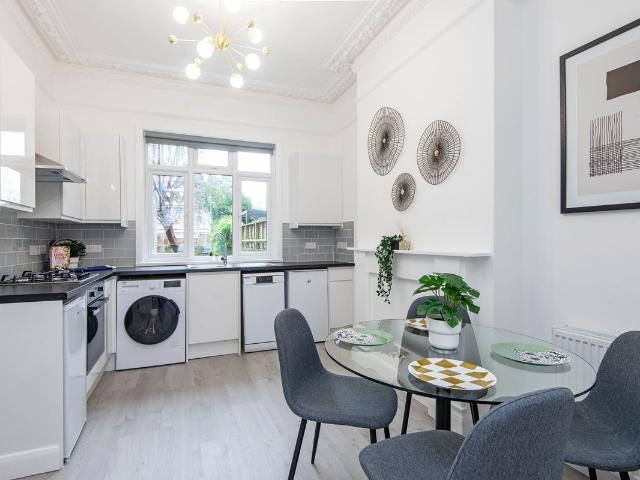 Highlever Road, London W10, 1 bed flat to rent, £2,817 pcm | PrimeLocation