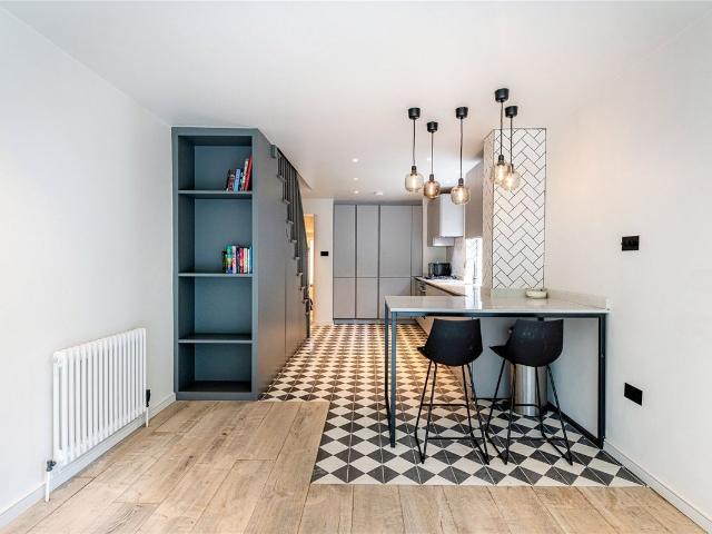 Highlever Road, London W10, 2 bed maisonette to rent, £3,100 pcm | PrimeLocation
