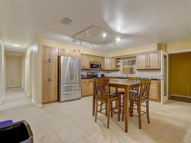 ⭐ Highly Rated Home Near Lakeland Square Mall & Pu