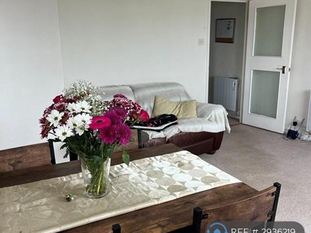 Highmill, Ware, SG12 1 bed flat to rent £1,160 pcm £268 pw