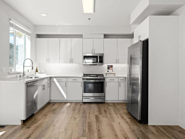 Highpoint Terrace 4 Bedroom Apartment for Rent at 1888 Geneva Ave, San Francisco, CA 94134 Excelsior