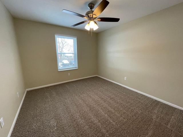 Highpointe Apartments 1 Bedroom Apartment for Rent at 7620 Shawnee Mission Pkwy, Overland Park, KS 66202 Crestview